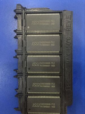 专营 ISSI 存储器 IS42S32800D-7TLI  原装现货 TSOP86 报价为准