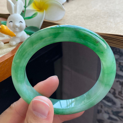 4.19批3258号57.1-12.2-9.5 正圈翠绿色！青翠欲滴！