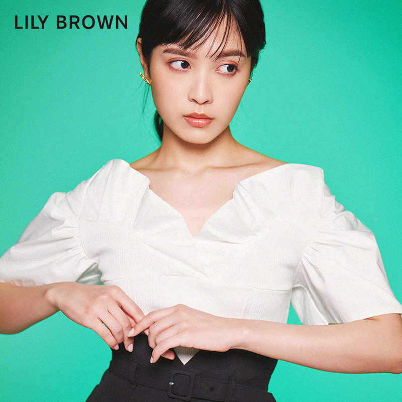 LILY BROWN春夏款纯色针织拼接抽褶修身上衣LWNT222129_虎窝淘
