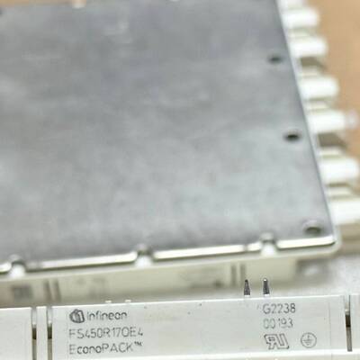 议价FS450R17OE4 。成色一般般。测试完好 需要可维修