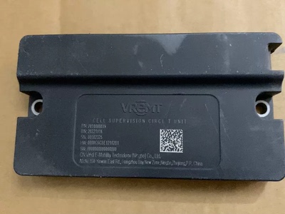 拆机VREMT电池管理系统Cell Supervision Circuit Unit 型号：70