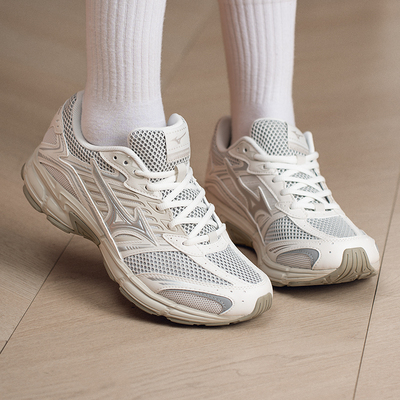 美津浓官方男鞋2026新款运动鞋SPEED 2010时尚轻便透气缓震跑步鞋