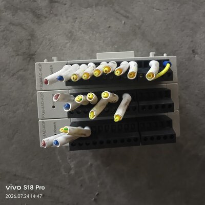 议价PLC扩展模块FX3U-4AD-ADPFX3U4ADADPFX3U4ADADP