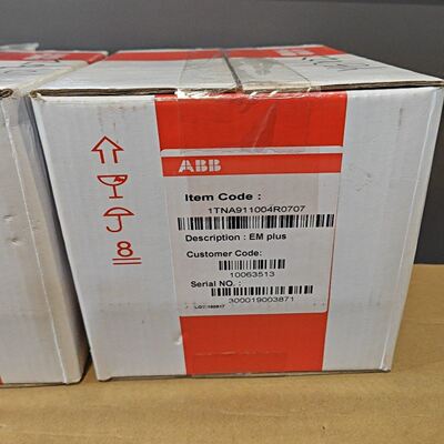 ABB EM plus 智能电量仪表1TNA911004R0