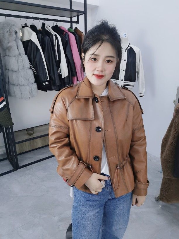 春秋新款23做旧真皮收腰皮衣女时尚绵羊皮油蜡抽绳短外套夹克潮
