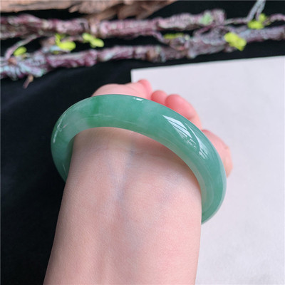 5月新品 鸿玉翡翠55圈口冰糯种果绿色正圈玉手镯女款正品25R40501