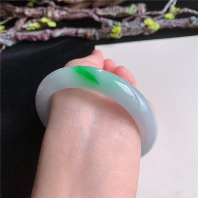 4月新品 鸿玉翡翠55圈口冰糯种飘阳绿正圈手镯正品4A80423