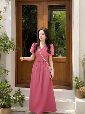 树莓色收腰显瘦连衣裙女2026新款泡泡袖法式高级感气质长裙1495