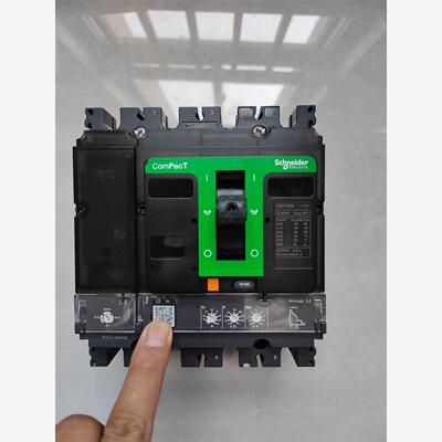 施耐德塑壳断路器NSX100F  4P  40A  2.2电