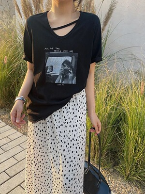 be yourself复古26年夏人物印花V领短袖T恤女宽松版型女上衣