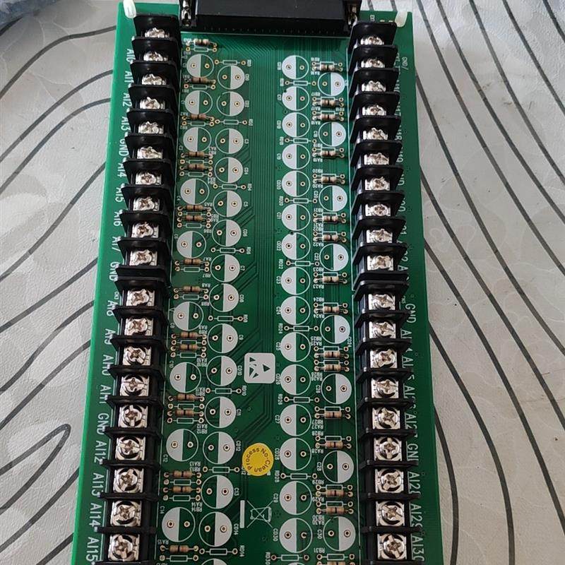 端子板PCLD-881B全新现货,要的私聊_虎窝淘