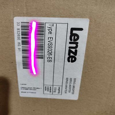配件伦茨变频器 LENZE变频器 EVF9326-CVV003 EVS9326-C议价