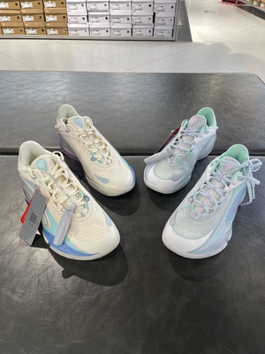 李宁韦德808 5 ULTRA超䨻科技碳板减震低帮耐磨防滑篮球鞋ABAV015