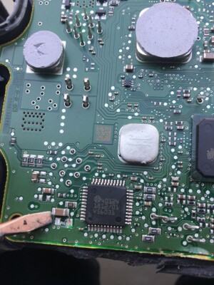 芯片汽车电脑板abs易损