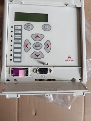 施耐德P220C00M11100 MiCOM控制器 全新原装拍前请询价