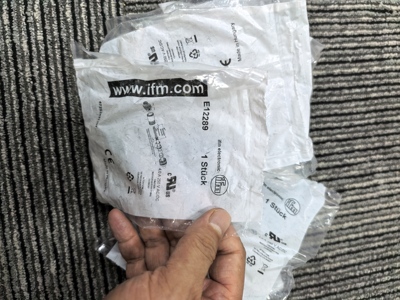 IFM E12289 E12673 E12672 连接器