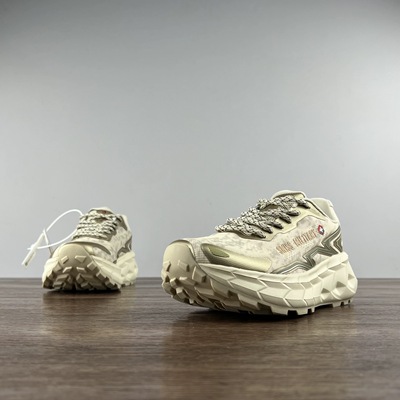 外贸断码新款秋冬款潮流运动鞋男士户外跑步鞋女士厚底户外登山鞋