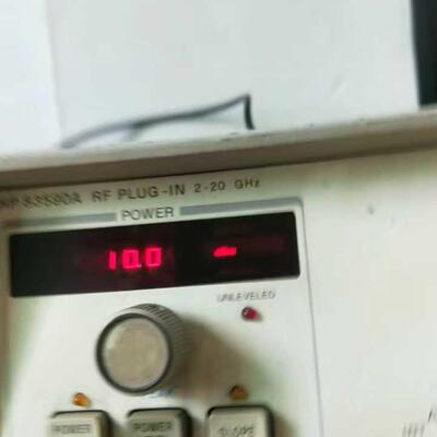 议价HP83590A HP83592A 信号源 五调制功能 老式射频测试仪器维修