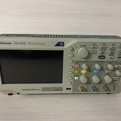 议价TBS1072B 数字示波器 70MHz带宽 1GS/s采样 泰克测试仪器维修