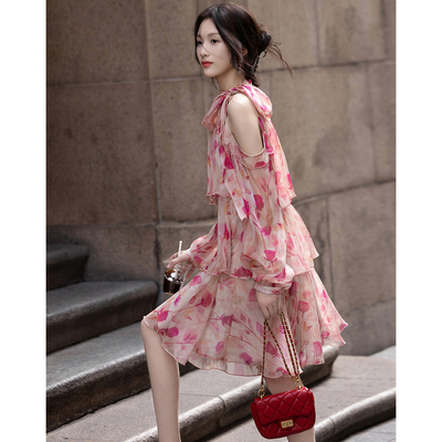 dme德玛纳【热谷永夏】秋优雅风露肩系带钻石雪纺晕染印花连衣裙女G539321520224