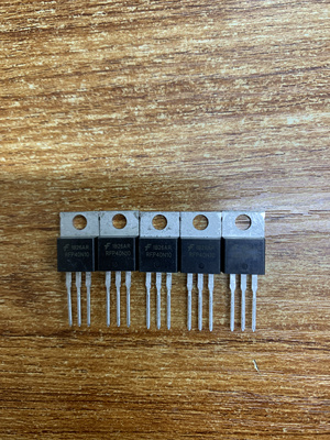 RFP40N10 质量保证 TO-220直插 100V 40A 实图