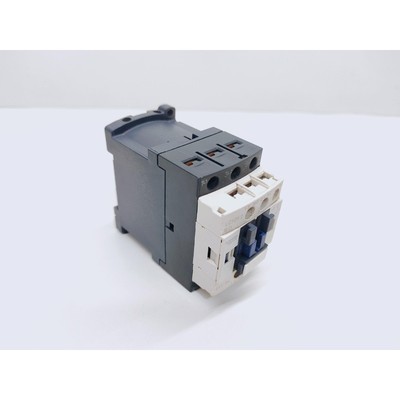 施耐德电动LC1D12BD接触器(免费送货)