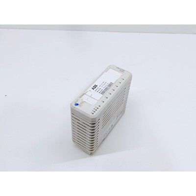 ABB 3BSE008514R1 DO820 数字输出模块 8 通道继电器(免费送货)