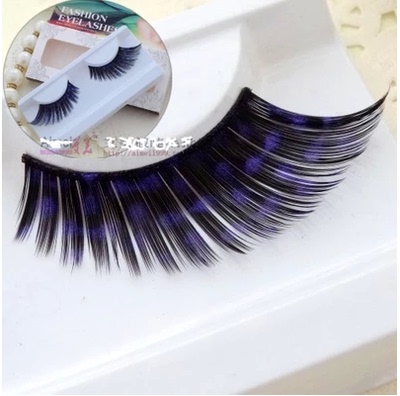 时尚喷绘眼尾拉长假睫毛