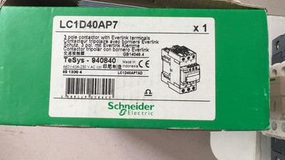 施耐德全新原装LC1D40AP7交流接触器全新两个带包装，