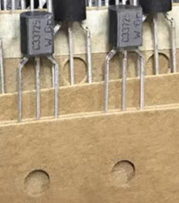 BC337-25 TO92 三极管 BC327-25 TO92 45V 0.8A C33725 晶体管