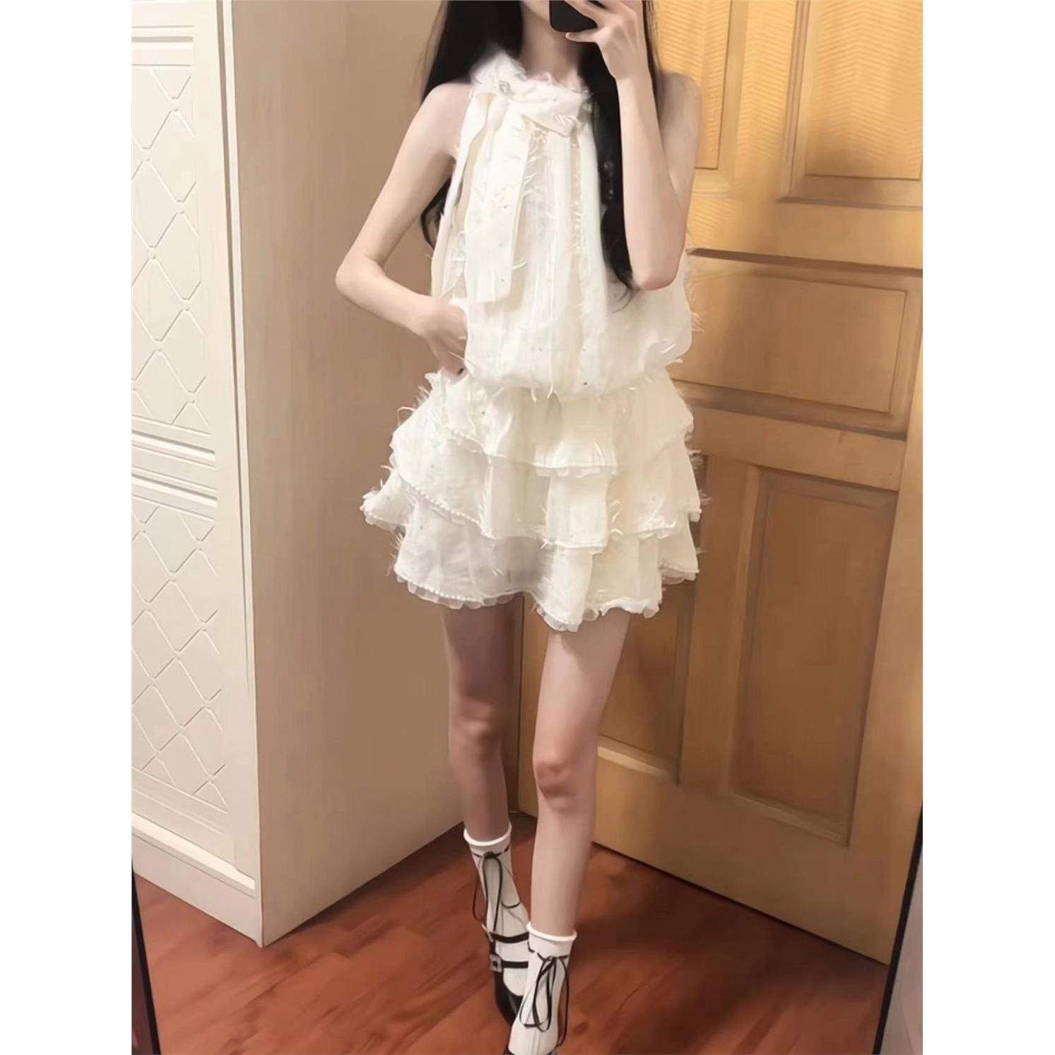 富家千金挂颈洋装女夏季高级感公主蛋糕裙甜美少女收腰蓬蓬裙子