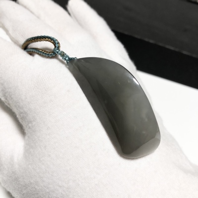 D429# 天然和田玉烟紫老料随形吊坠挂件47*16.5*18mm 重24.61克