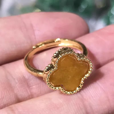 天然黄龙玉戒指翡翠干青阳绿色四叶草指环气质女百搭简约调节戒指