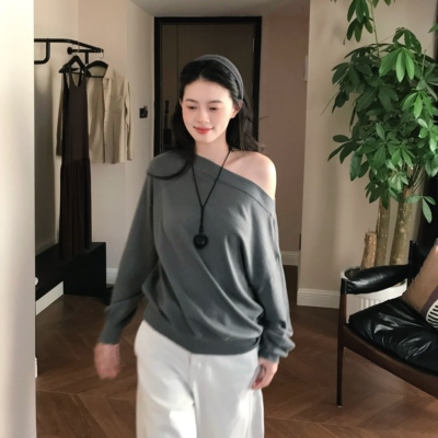 斜肩羊毛混纺针织衫百搭灰色上衣