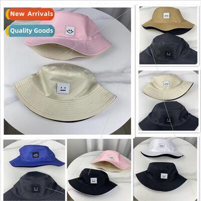 Smiling face crying face fisherman hat cloth label simple me