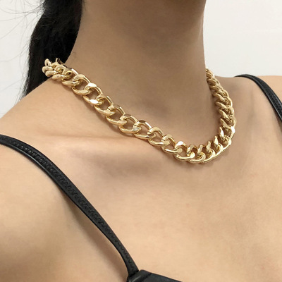2023 Fashion Big Necklace for Women Twist Gold Color Silver