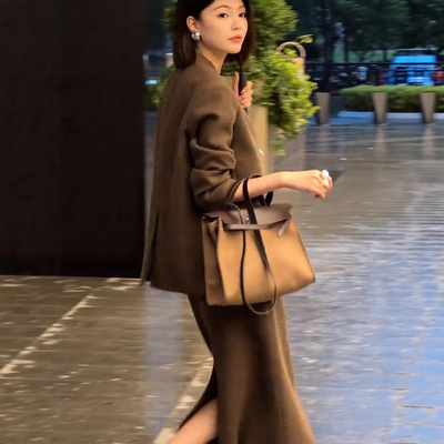 新款秋冬微胖MM显瘦高级感小香风西装外套半身裙两件套装通勤风