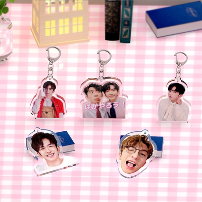MIRROR卢瀚霆周边亚克力钥匙扣