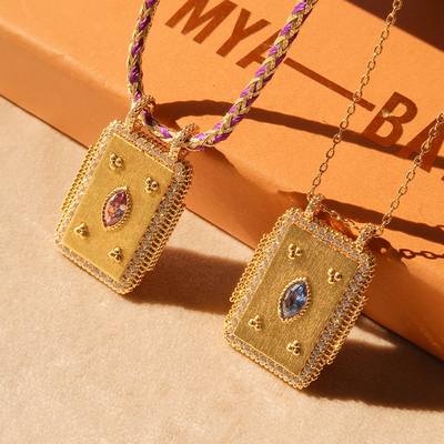 MYABAY盾牌镶嵌半宝石吊坠项链