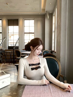 kubiliv【独宠甜心】千金感丝绒蝴蝶结v领拼接长袖针织衫纯欲上衣