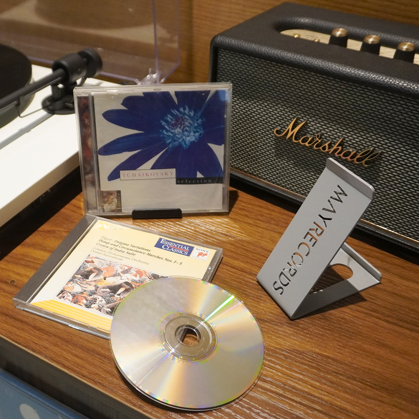 CD展示架唱片收纳架桌面摆件DVD光碟磁带收藏展示架简约立式架