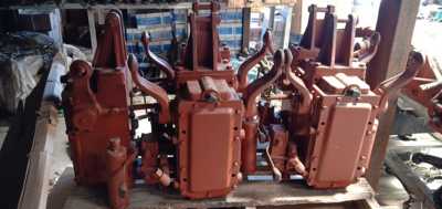 东方红福田404/454/504/524/554拖拉机金马迪尔液压升降提升器