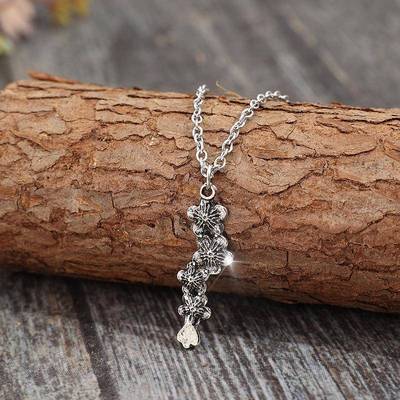 eBay跨境新款时尚梅花小巧吊坠合金复古项链