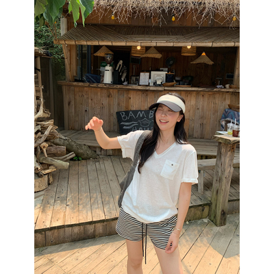 daydayicy 舒适outfit 薄款透气多色贴袋V领短袖T恤夏季百搭上衣