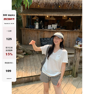 daydayicy 舒适outfit 薄款透气多色贴袋V领短袖T恤夏季百搭上衣