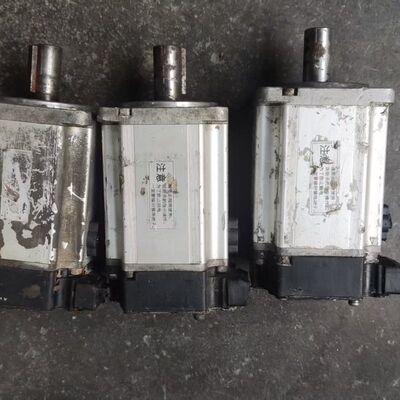 伺服电机 400W 共3台 型号 MSME042S2U7