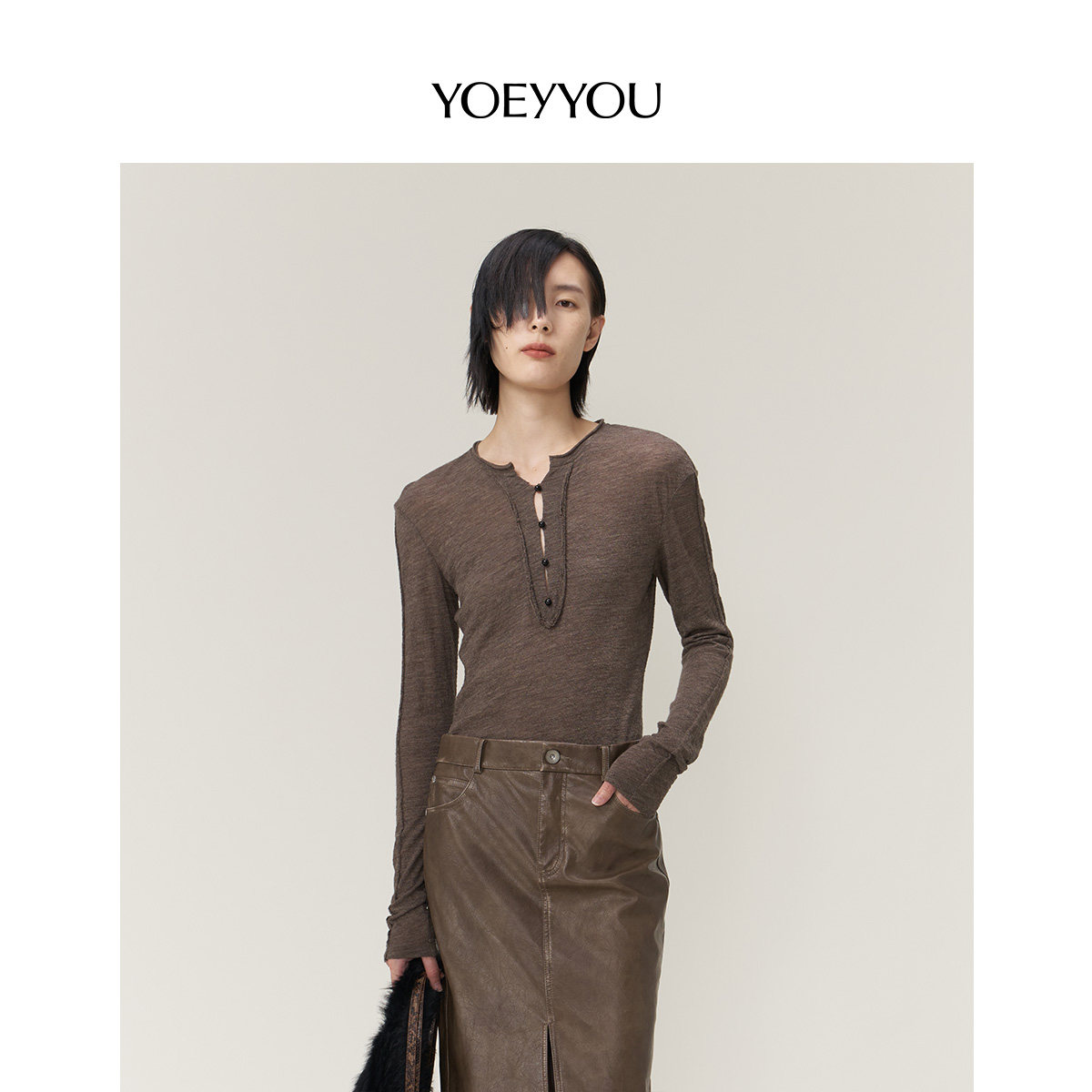 YOEYYOU圆领打底上衣女秋冬新品设计师款微透感丝绒长袖打底衫