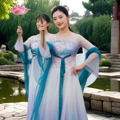 淡蓝色中国风芙蓉雨超仙气古典舞