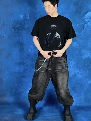 水洗做旧复古质感小领口黑短袖