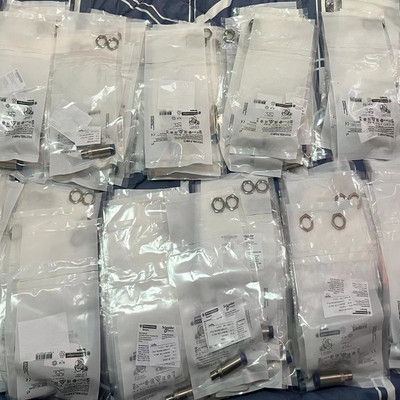 原装施耐德金属接近传感器自动化
